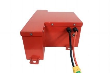 Prismatic Red Lithium EV Battery Stable For Electric Logistic Vehicle